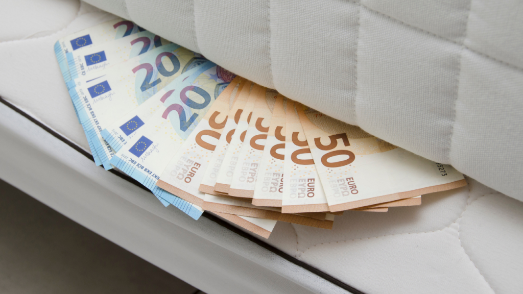 Argent liquide : voici la somme maximale que l'on peut conserver chez soi